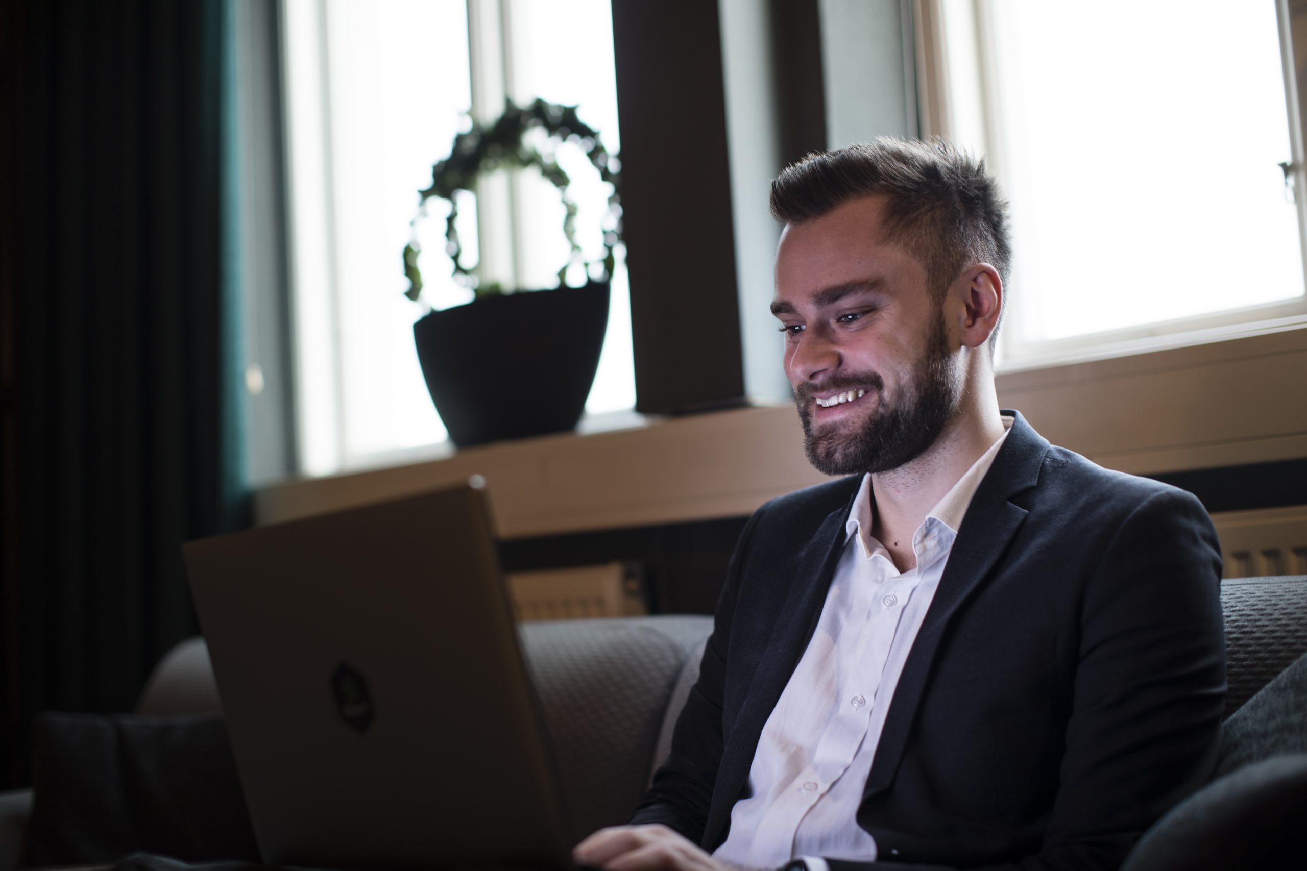 Medarbetarcase - Adam Clark - Xenit