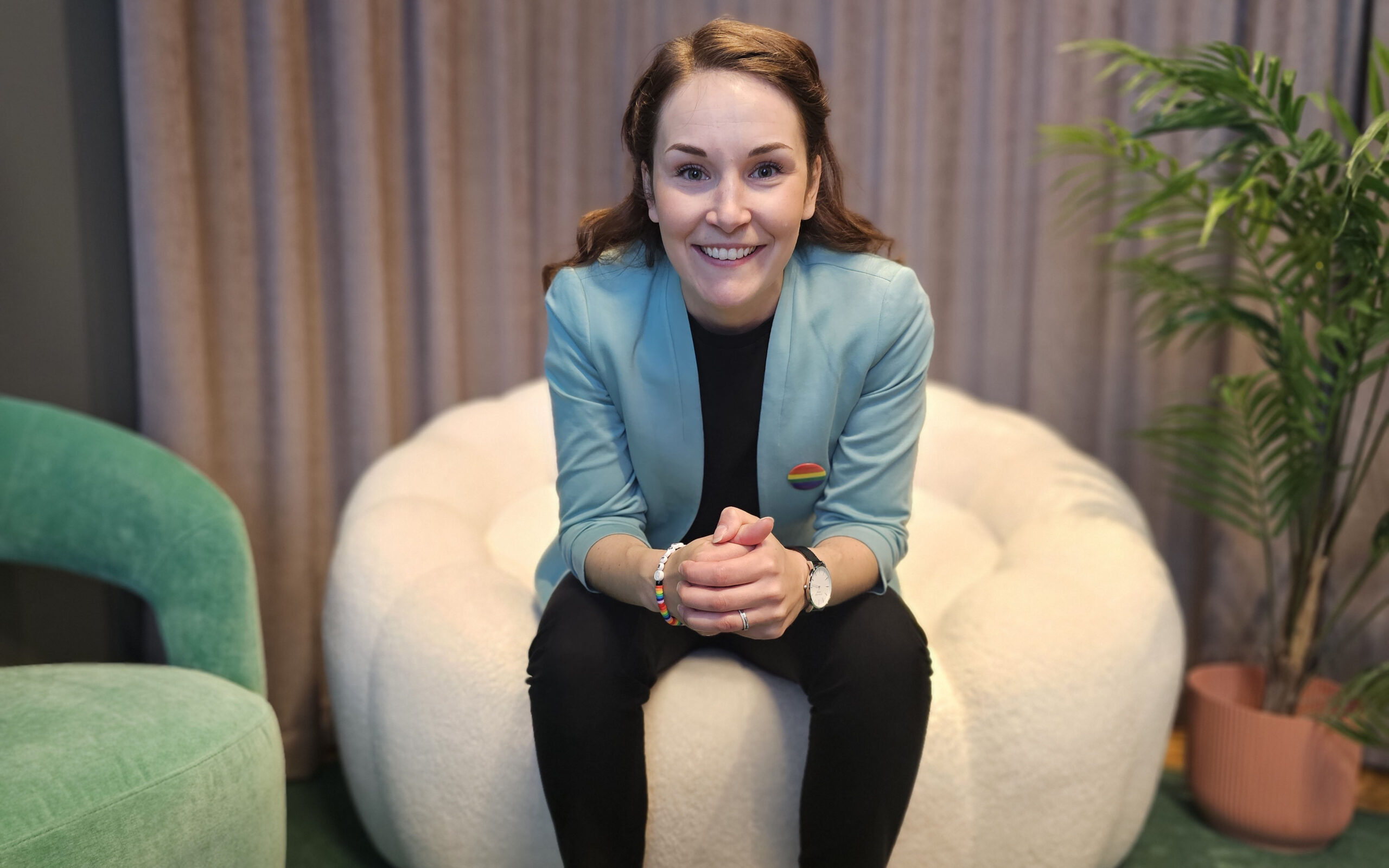 3 snabba med Xenits Prideambassadör - Xenit